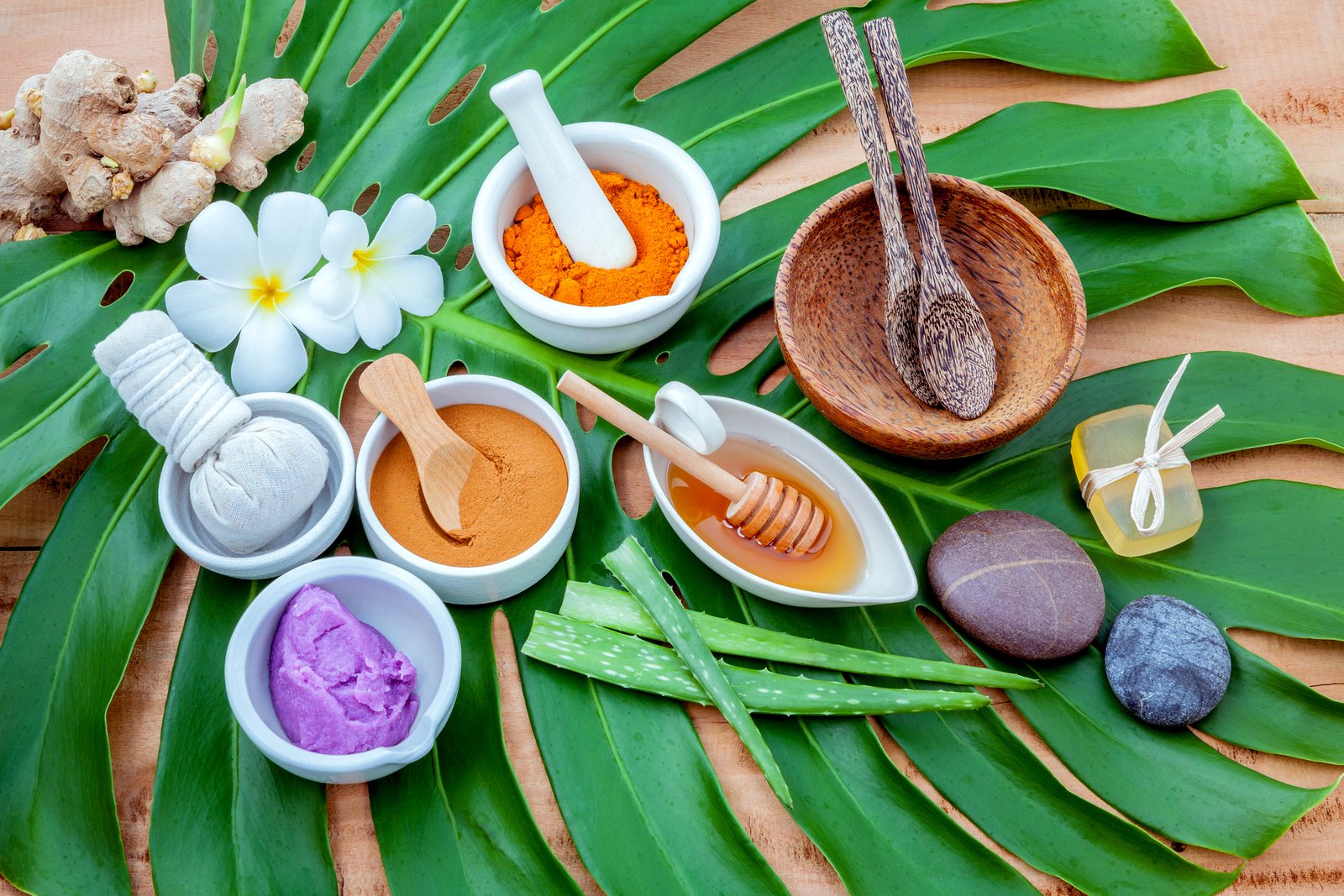 CLEANSE WITH CARE: TOP ECO-FRIENDLY FACIAL CLEANSERS - GO GREEN GO SMART
