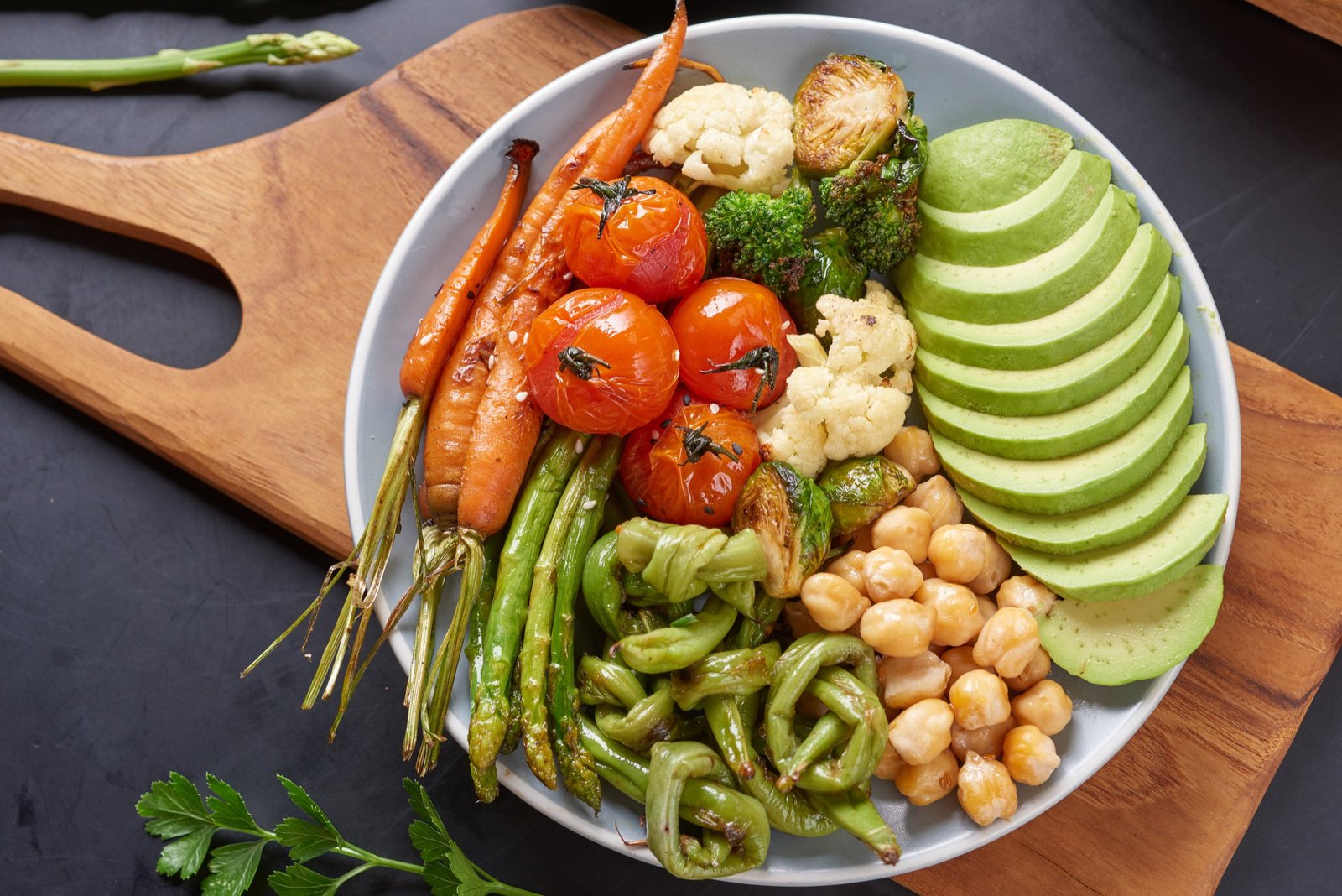 27 WAYS TO REDUCE FOOD WASTE & BUILD SUSTAINABLE HABITS - GO GREEN GO SMART